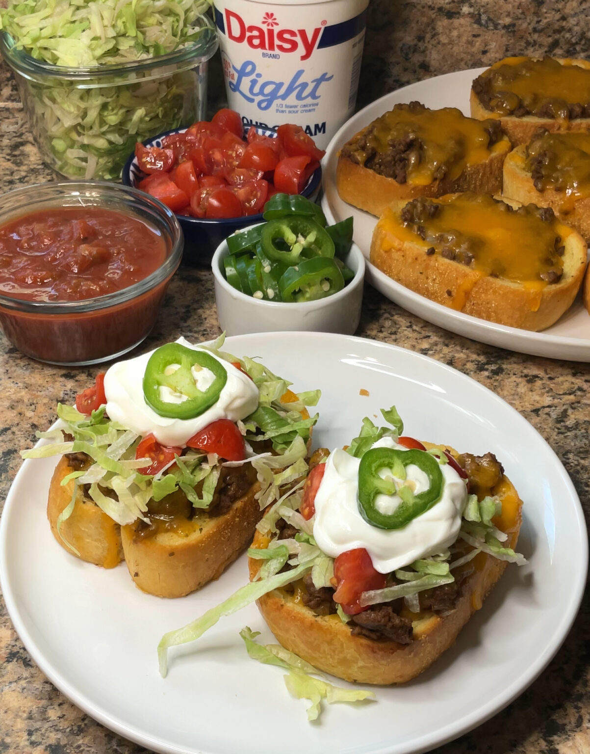 Taco Stuffed Garlic Toast - What's Mom Cookin'